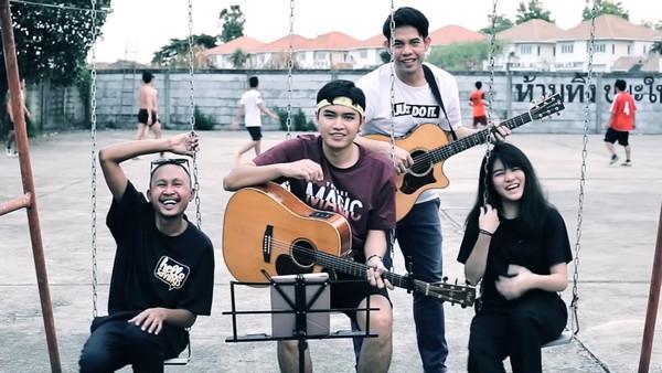 คอร์ดเพลง ตะวันทอแสง โจอี้ ภูวศิษฐ์ x แบงค์ รัฐวิชญ์ - chordhit.com